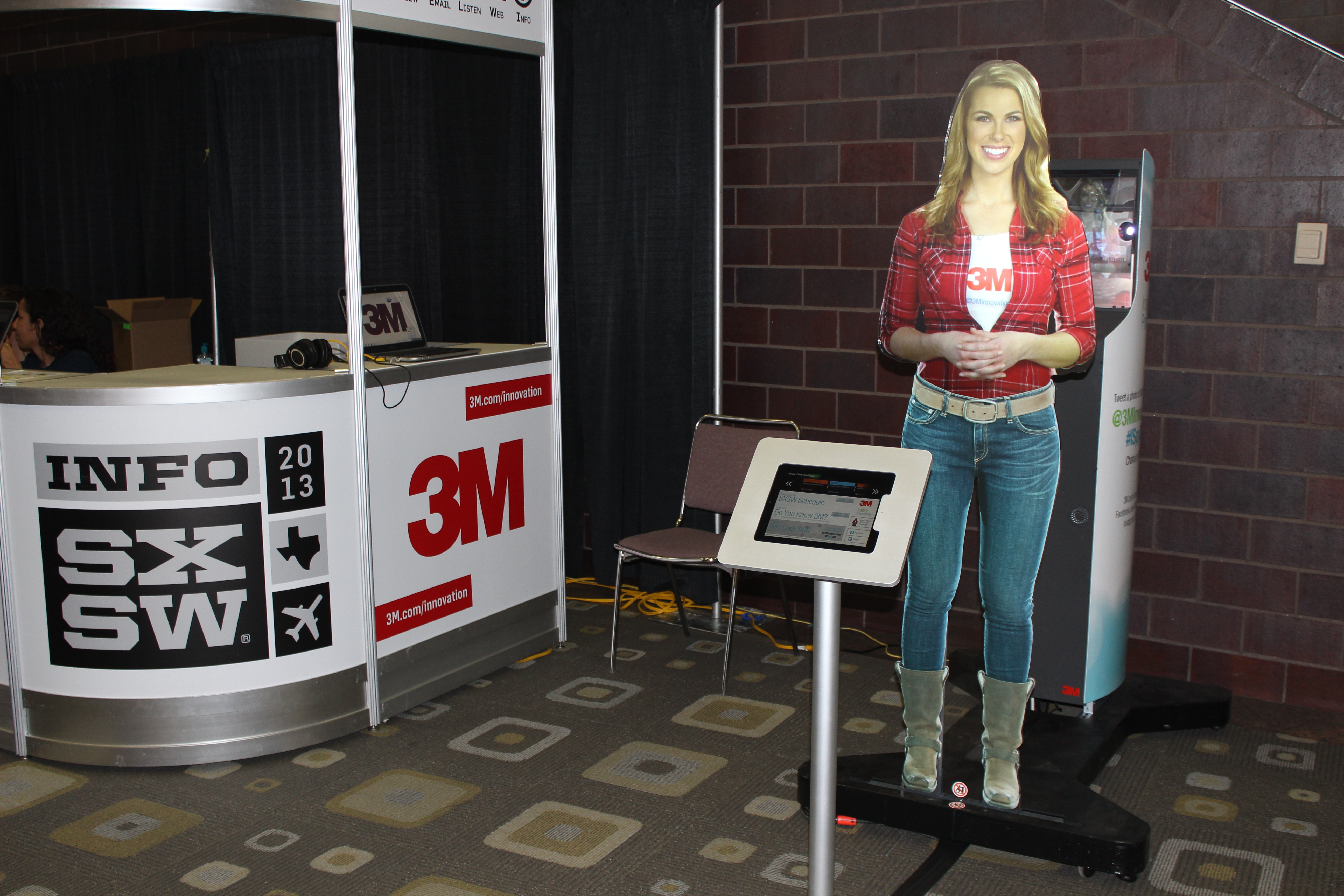3M Debuts Interactive Virtual Presenter